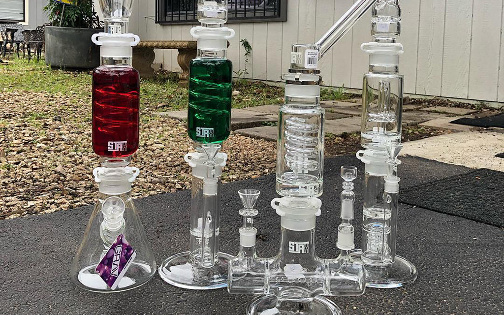 Stax Water Pipes Find The Perfect Device For You | Grav Stax