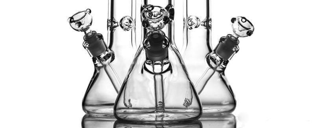 17 Best Beaker Bongs | Detachable Bongs